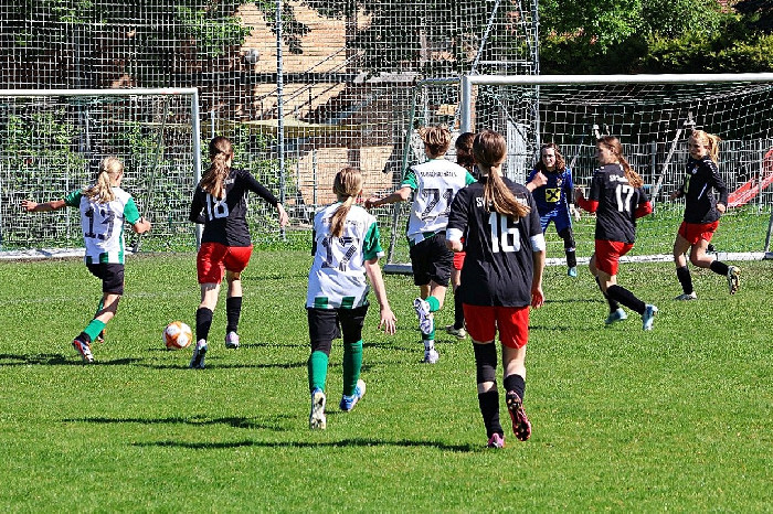 Walser Mädl's ringen den SV Seekirchen mit 3:2 nieder :: SV WALS-GRÜNAU ...